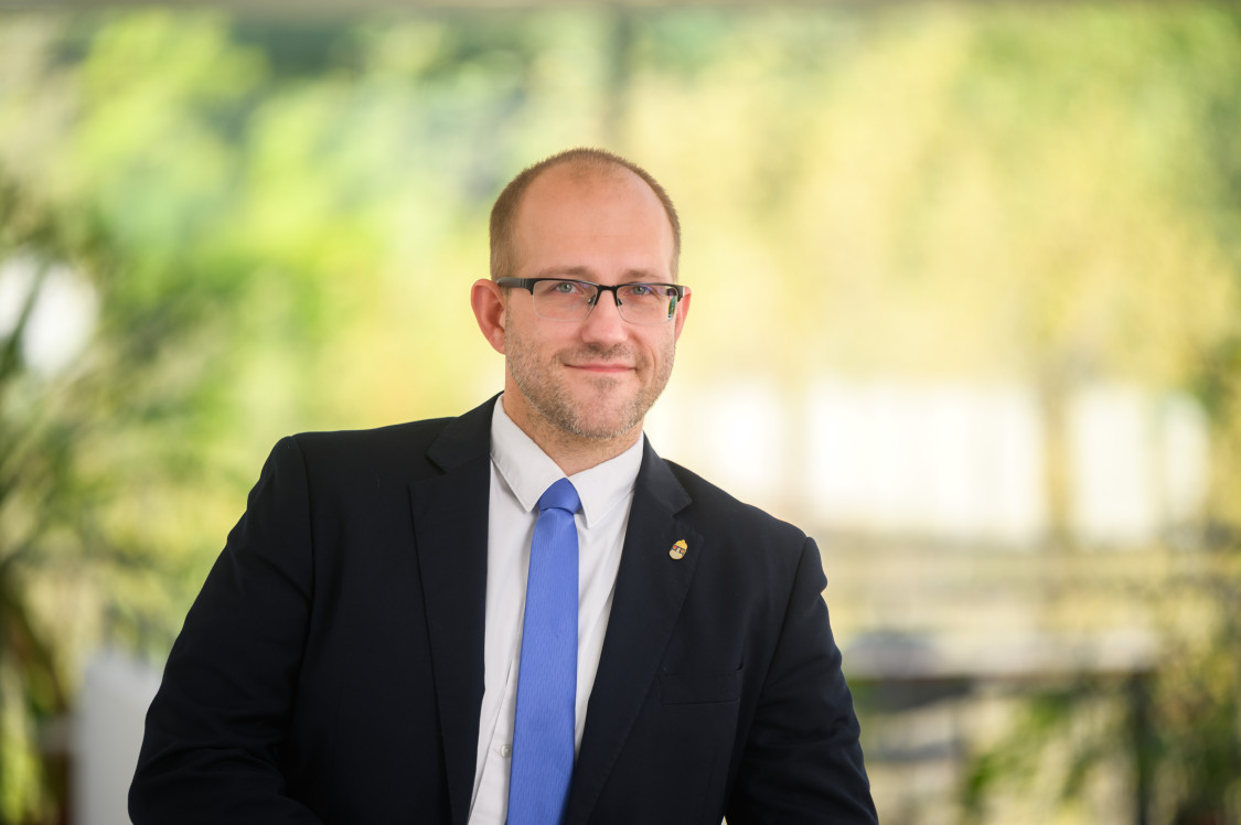 Nem a gépek veszik el a munkánkat, hanem akik jól használják azokat ...