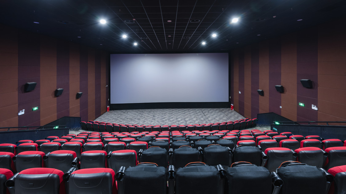 Drágul a mozijegy: árat emel a legnagyobb hazai multiplexhálózat ...