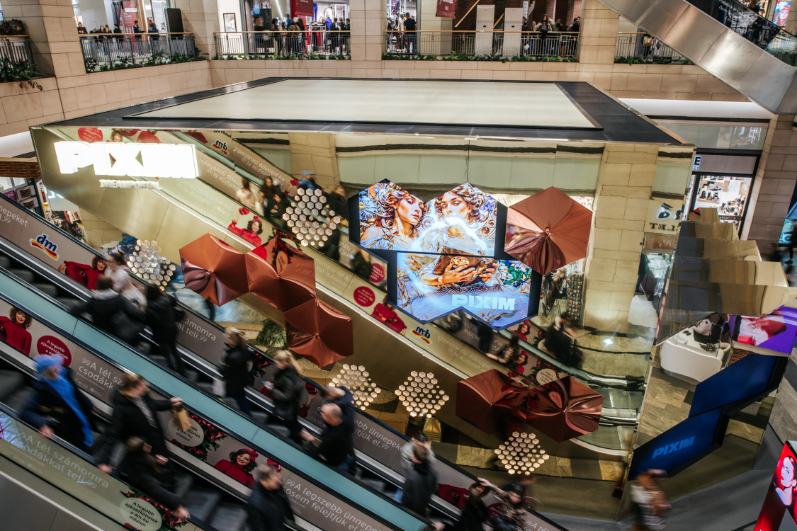 Megnyílt a Westend nagy újdonsága: 400 millióba került - Portfolio.hu