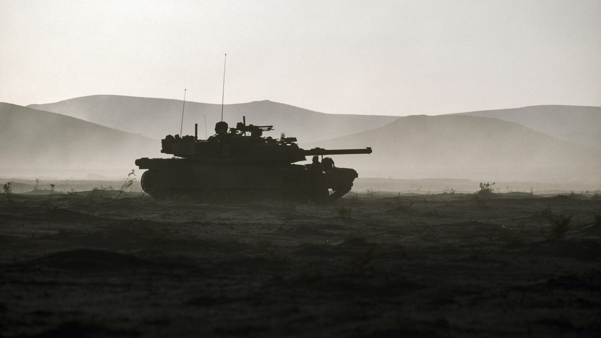 Megjelentek a legendás Abrams tankok Ukrajnában, itt vannak a ...