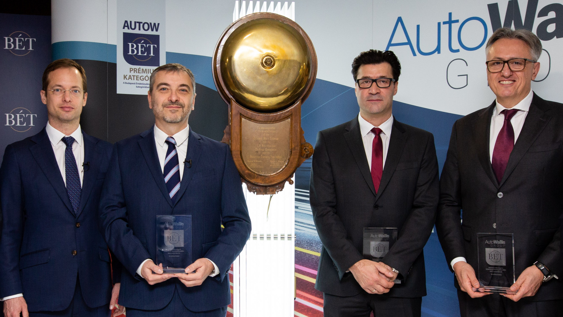 Bevezették a tőzsdére az AutoWallis új részvényeit - Portfolio.hu