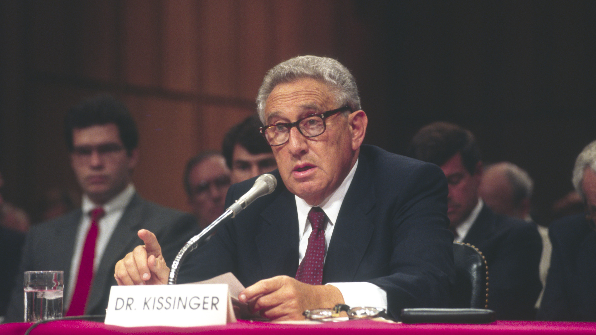 A mítoszgyilkos menekült, aki nem moralizált – Ki volt Henry Kissinger ...