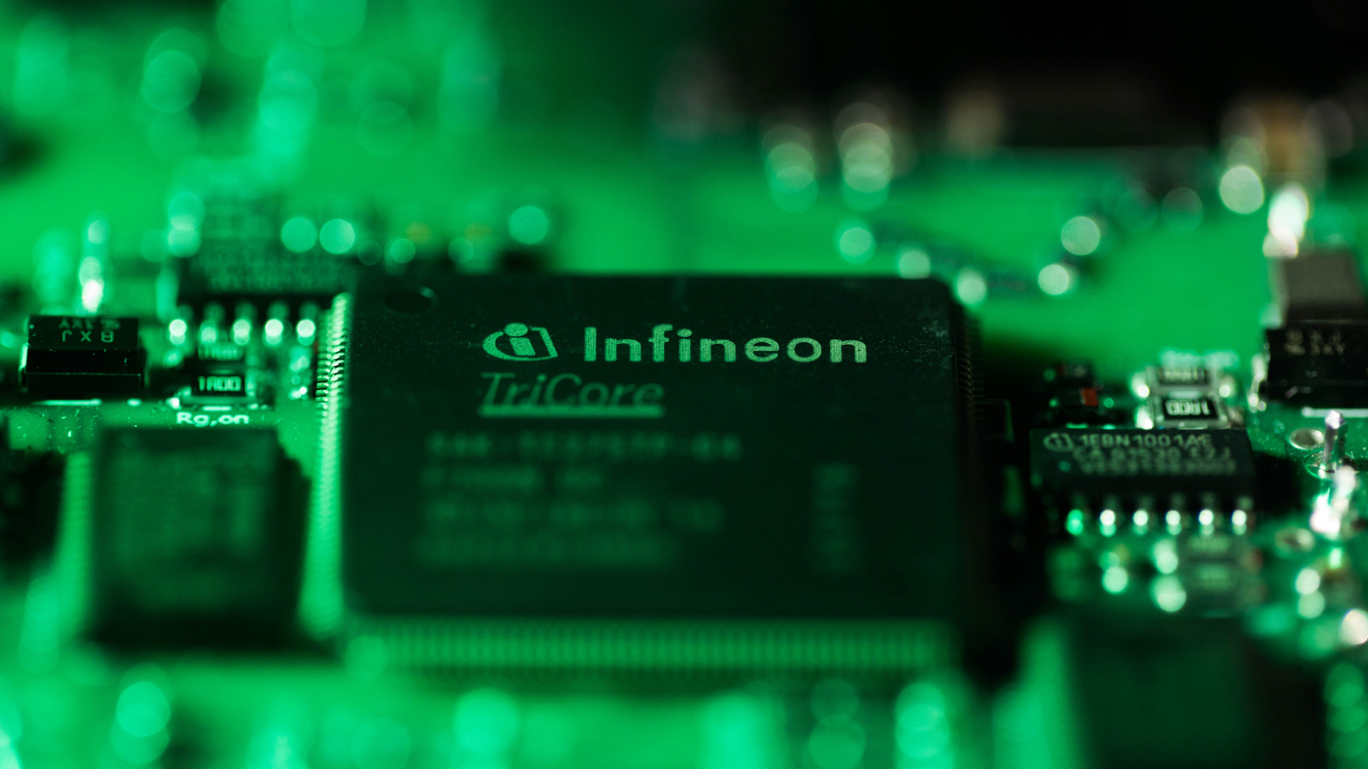 Megnyitotta legújabb chipgyártó üzemét az Infineon - Portfolio.hu