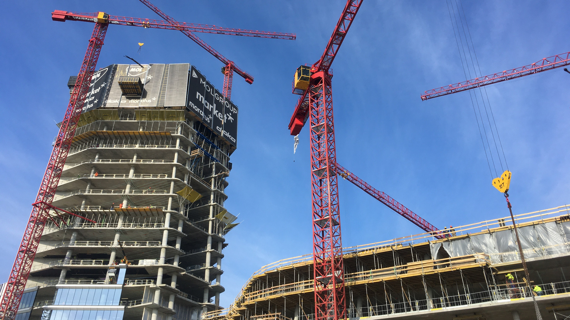 Így halad az ország legmagasabb épületének fejlesztése - Képeken a Mol ...