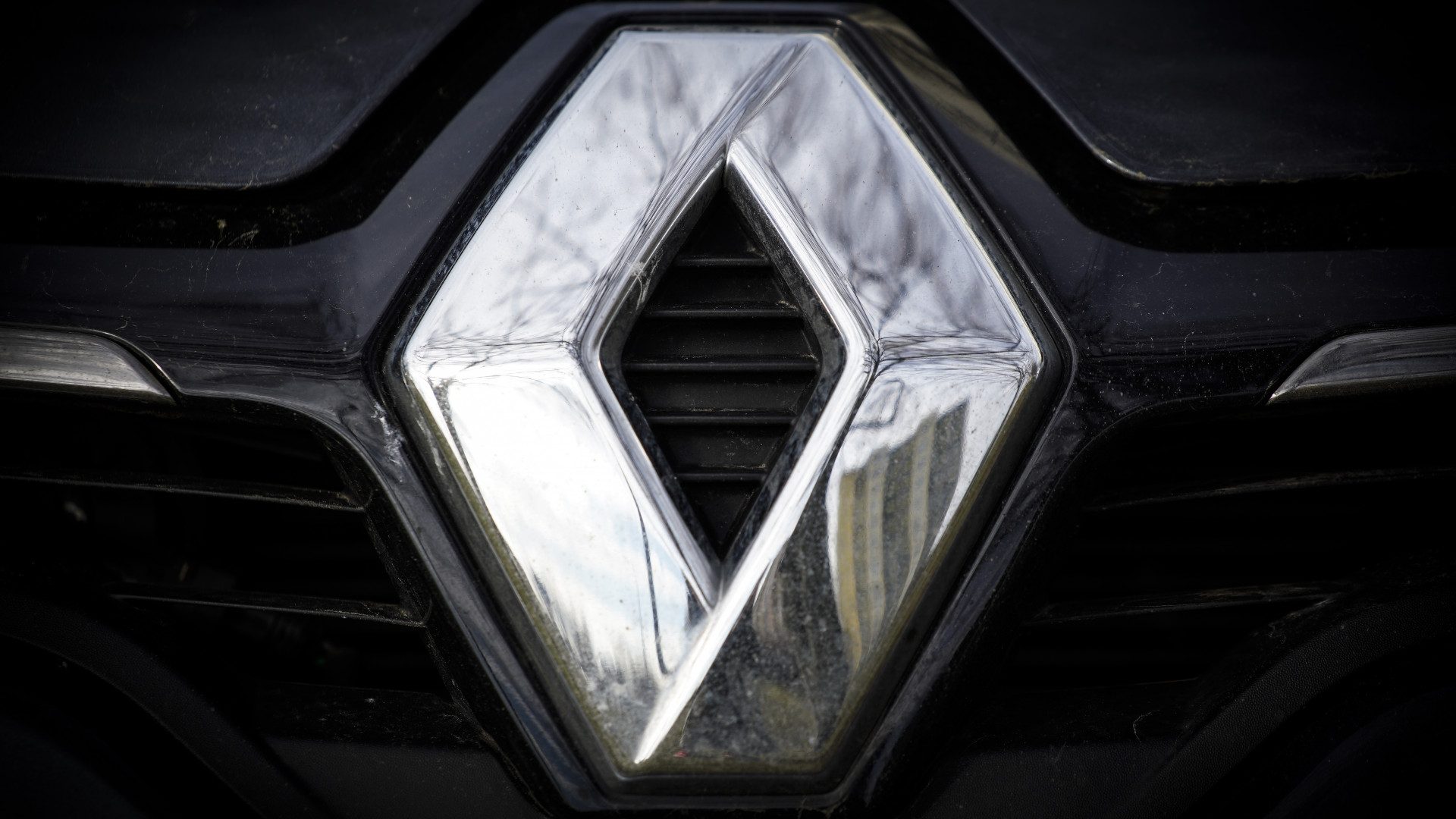 5 ezer munkahelyet szüntethet meg a Renault - Portfolio.hu