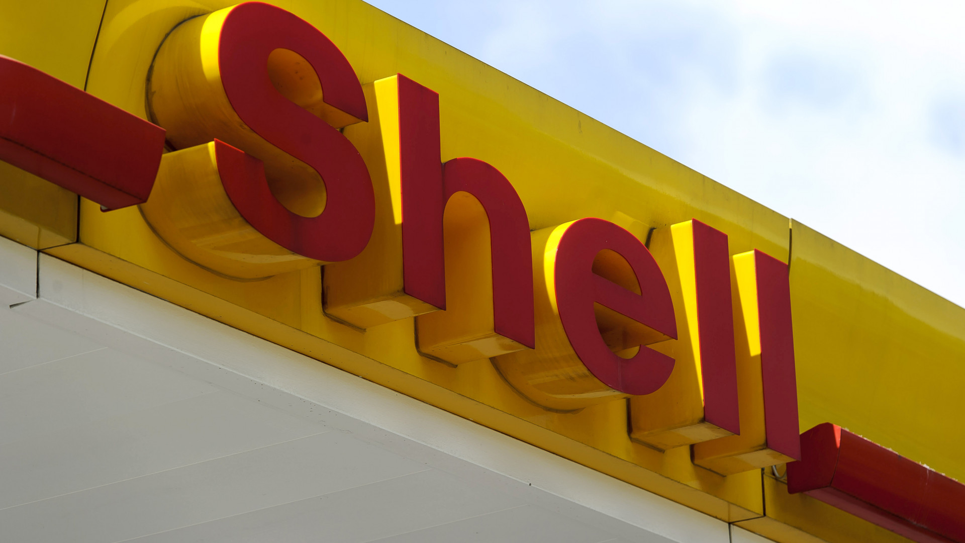Kilencezer fős létszámleépítést jelentett be a Shell - Portfolio.hu